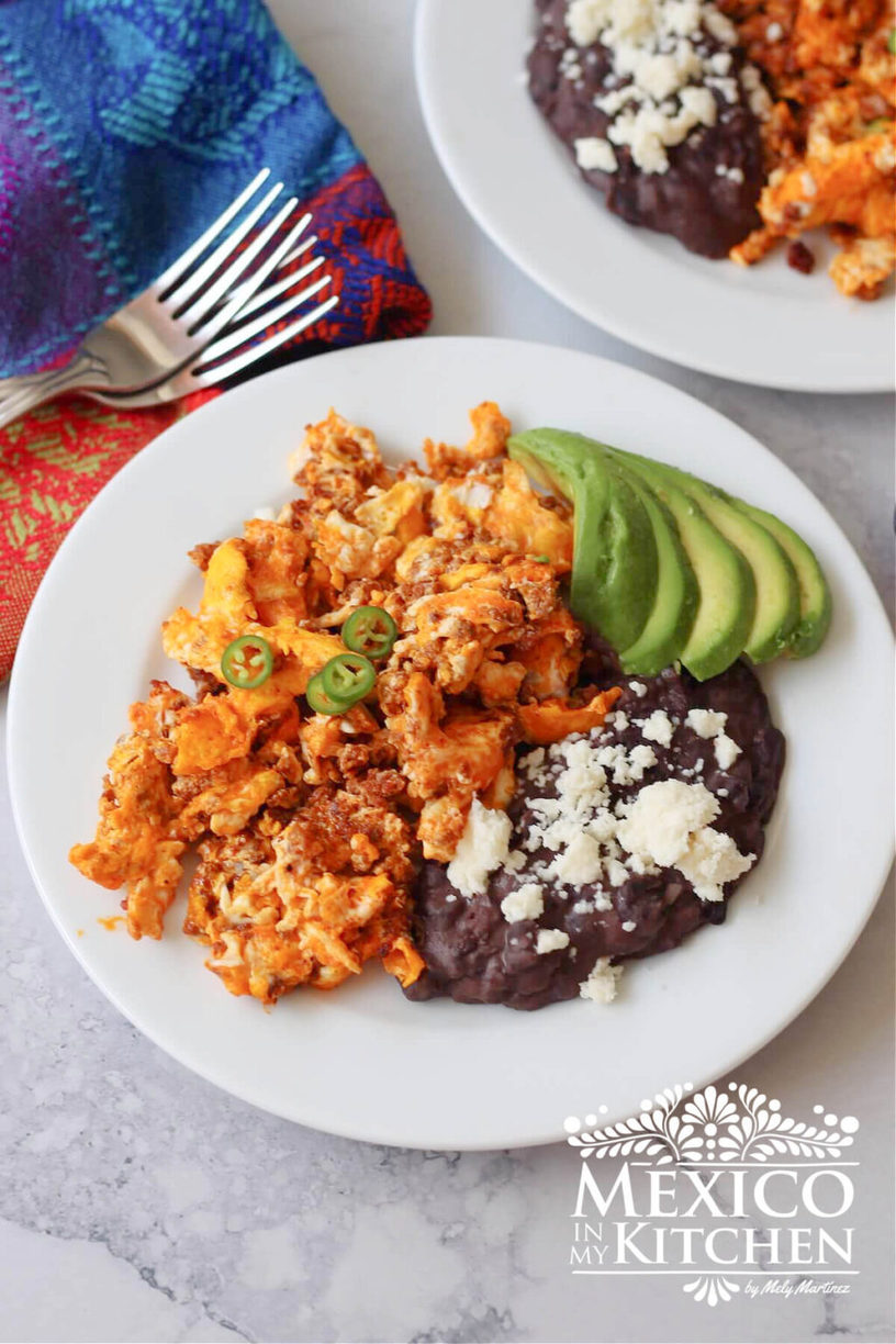 Chorizo and Eggs Recipe (Huevo con Chorizo) - Mexico in My Kitchen