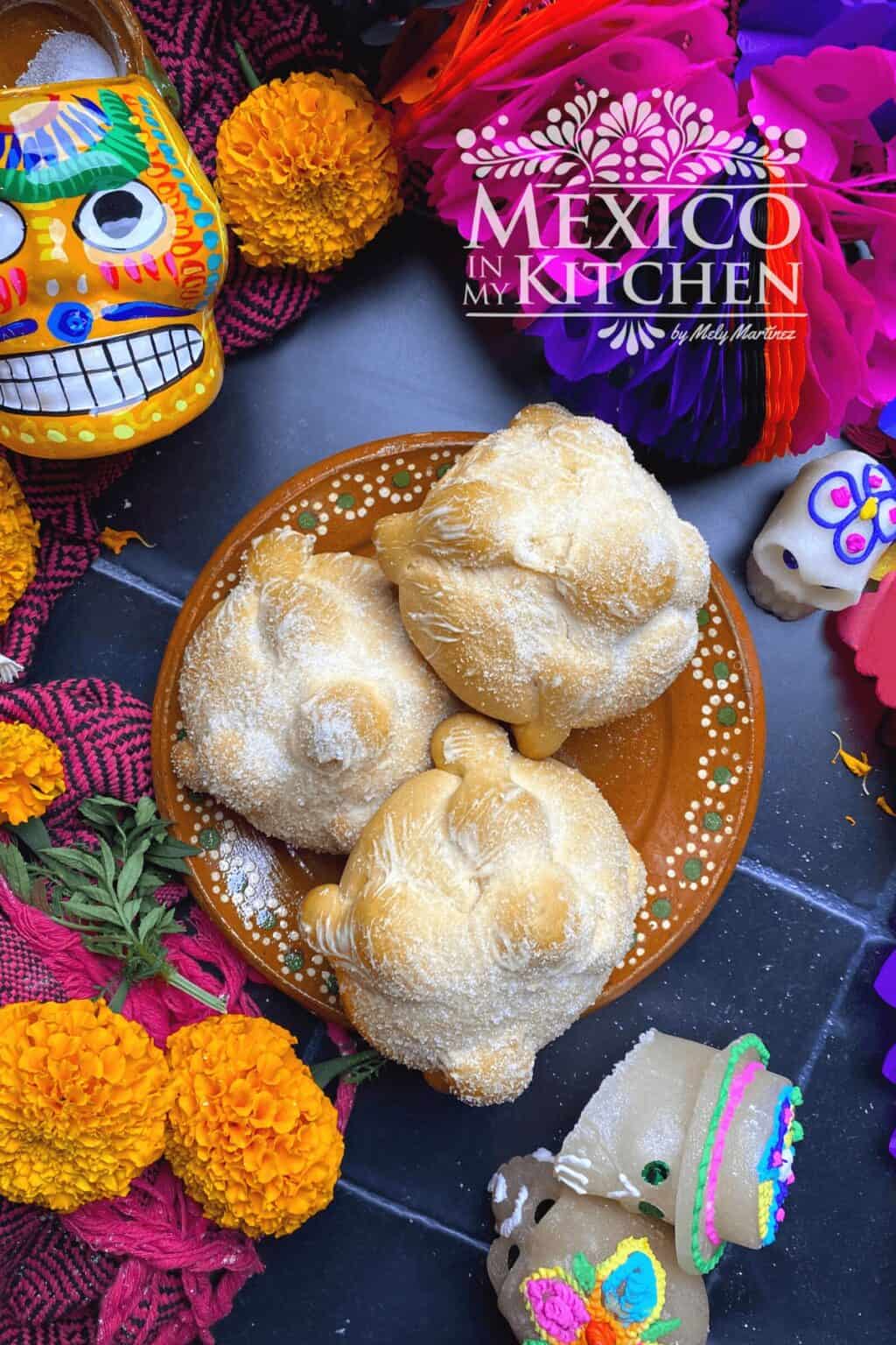 Mexican Bread of the Dead Recipe (Pan de Muerto)