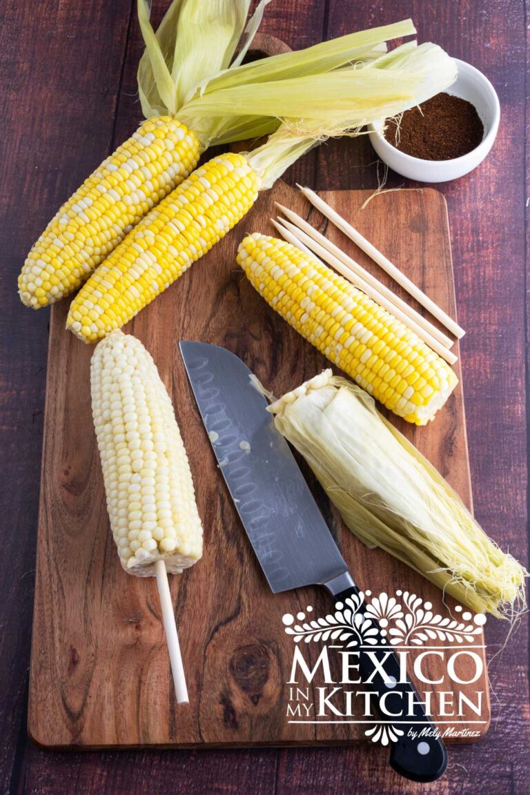 Mexican Corn on the Cob (Elote Recipe) - México in my kitchen