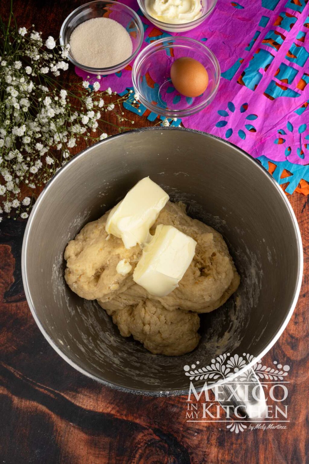 Mexican Bread of the Dead Recipe (Pan de Muerto)