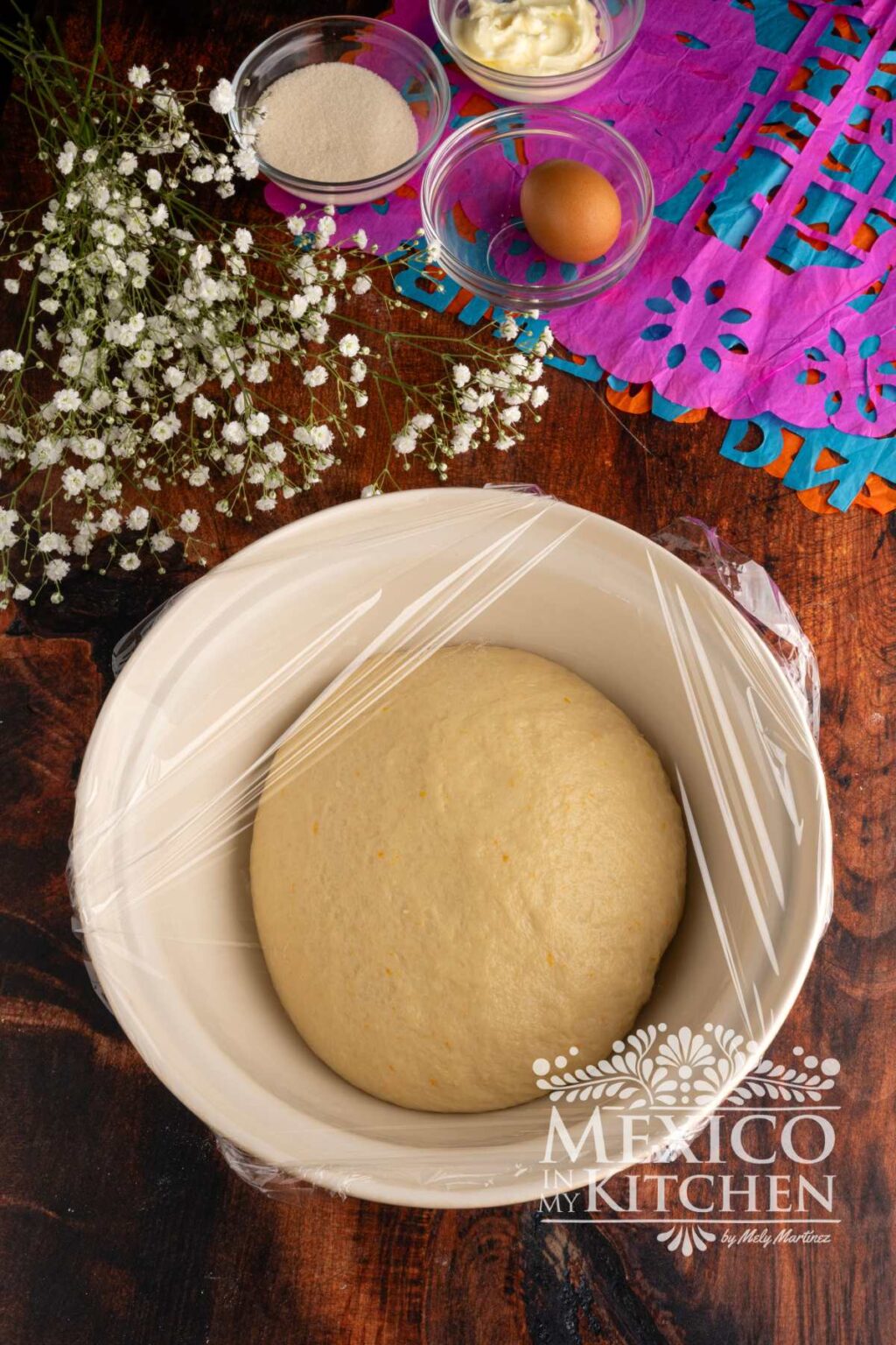 Mexican Bread of the Dead Recipe (Pan de Muerto)