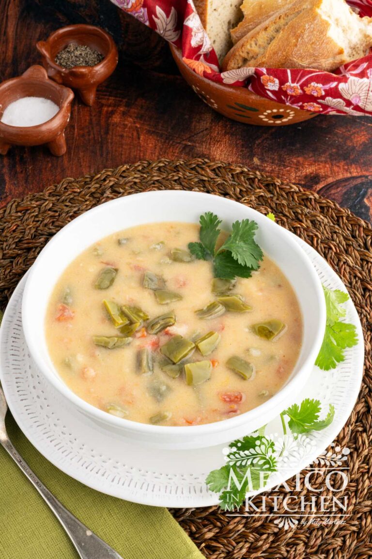 Sopa De Habas (Creamy Fava Bean Soup) | Mexican Recipes